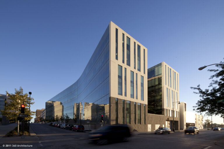 JE Dunn Headquarters - Enterprise Precast Concrete, Inc.